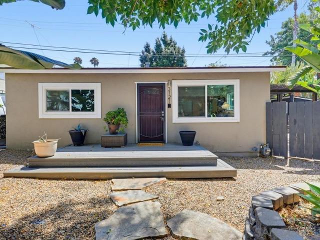 3121 Boundary