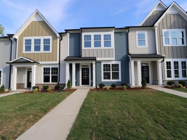 3121 Cathedral Comb Dr, Apex, NC 27502