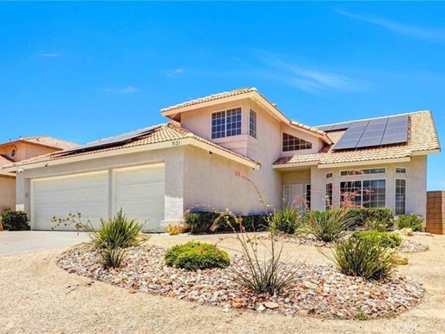 3121 Crowne Dr, Palmdale, CA 93551