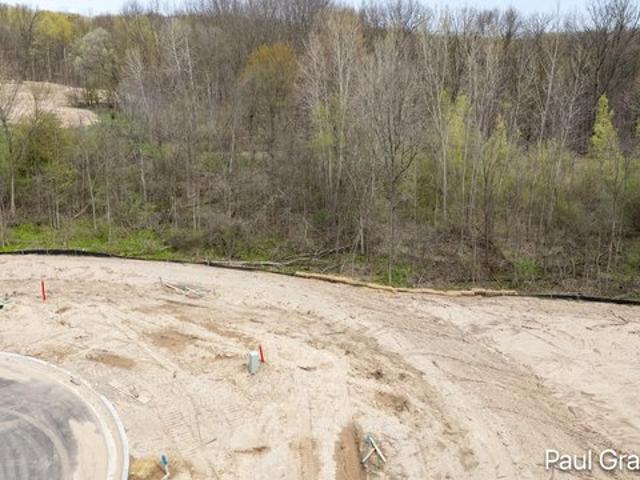 3121 Dawson Dr SE, Kentwood, MI 49512