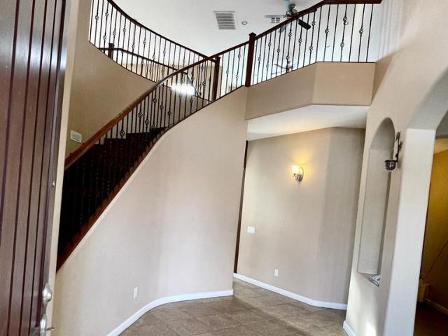 3121 E Lynx Place