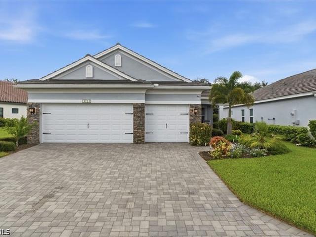 3121 Heritage Pines Dr, Fort Myers, FL 33905