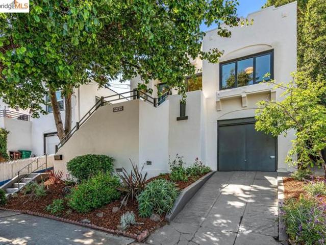 3121 Rawson St, Oakland, CA 94619