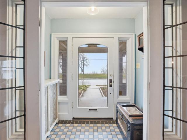 3121 S Superior St, Milwaukee, WI 53207 | MLS #1956 | Compass