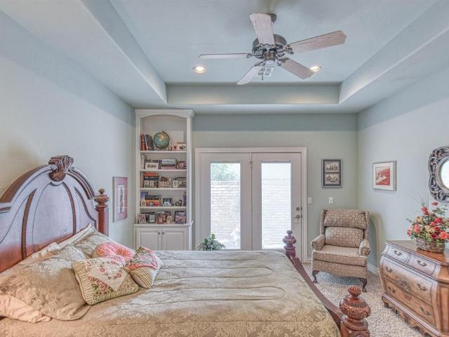 3121 Saint Clair Drive
