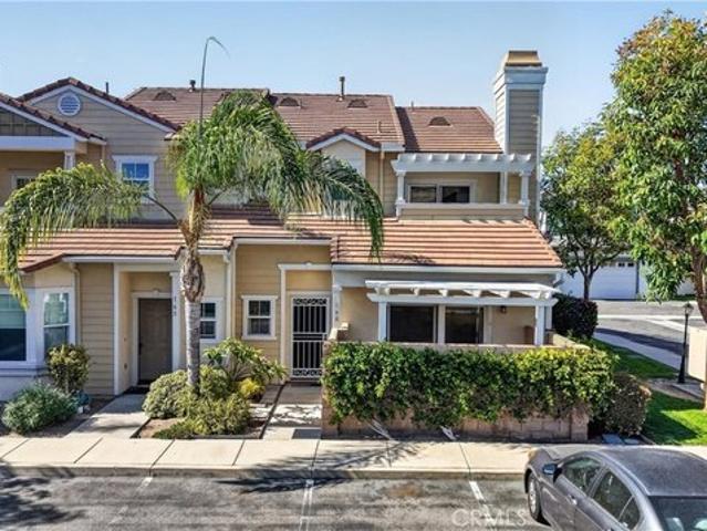 3121 W Ball Rd, Anaheim, CA 92804