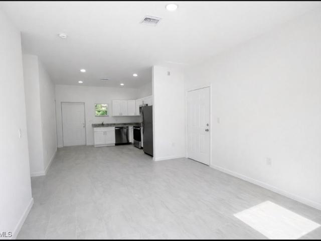 3121 24th St SW, Lehigh Acres, FL 33976 | MLS #2026005