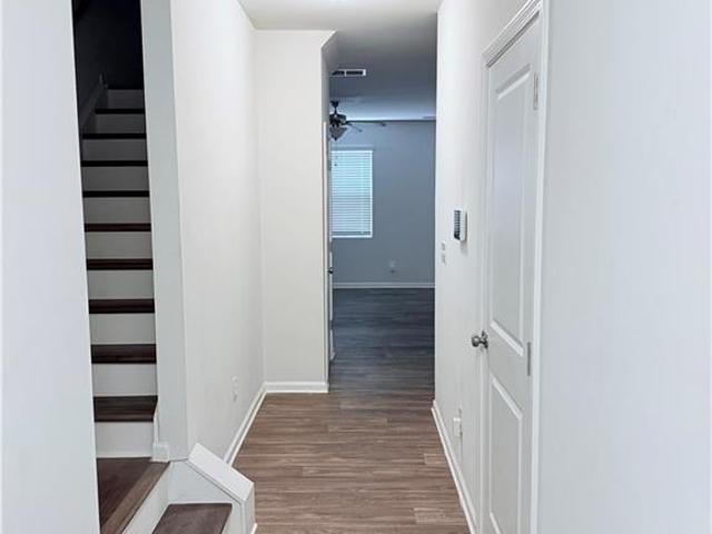 3122 Meadowstone Lane SW