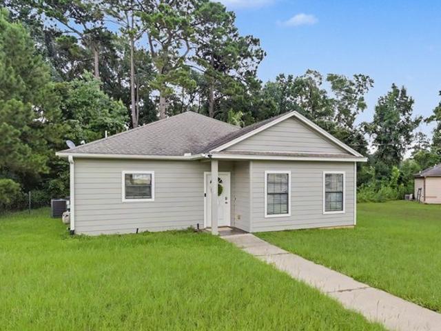 3122 Molly Dr, Huntsville, TX 77340