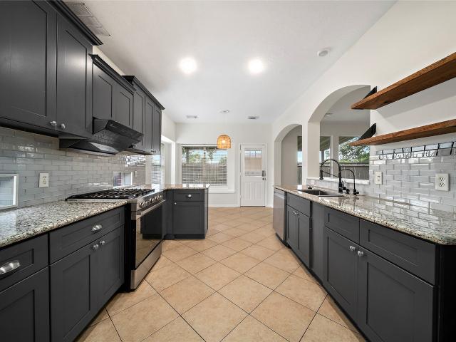 3122 Glen Cullen Lane