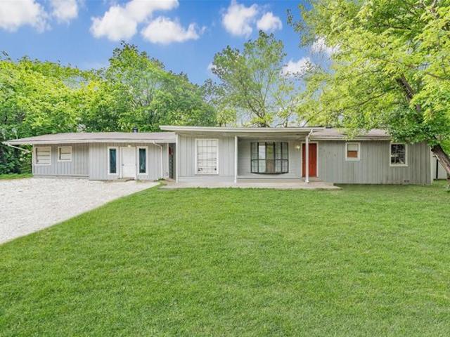 3123 Biway St, Sansom Park, TX 76114