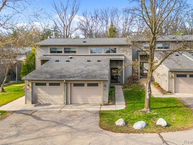 3123 Lake Haven Dr Unit 38, Ann Arbor, MI 48105