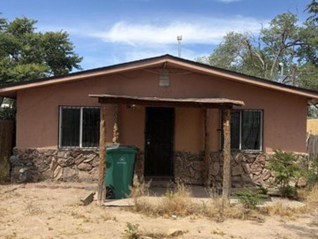 3123 Leo Rd SW Unit C, Albuquerque, NM 87105