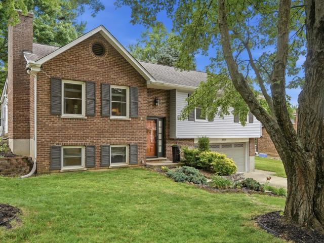 3123 Royal Windsor Drive