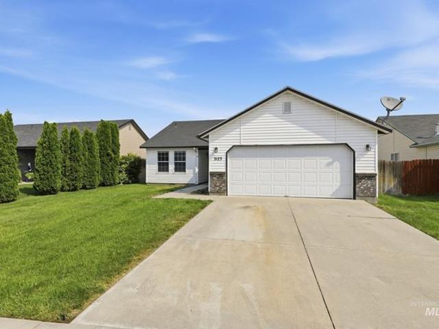 3123 Village Green St, Caldwell, ID 83605
