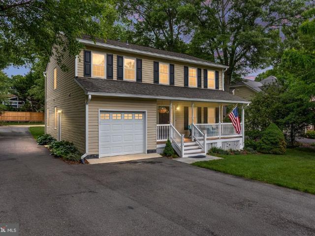 3123 Woodland Lane