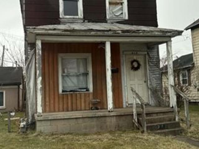 312 13th St, Kenova, WV 25530