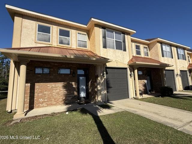 312 Capri Pl, Ocean Springs, MS 39564