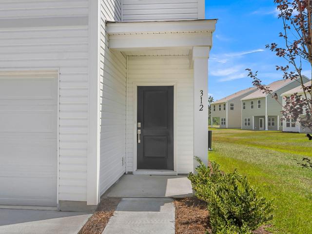 312 Clipper Court