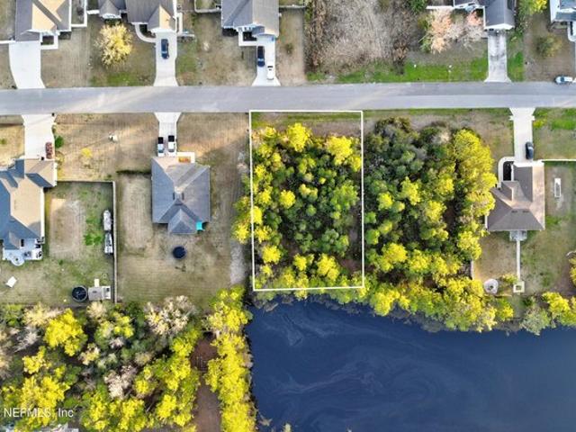 312 Crystal Lake Dr, Saint Augustine, FL 32084