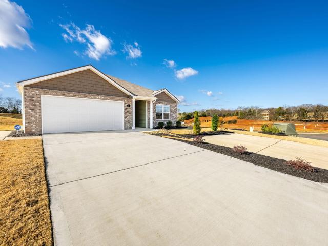 312 Crescent Cir Circle