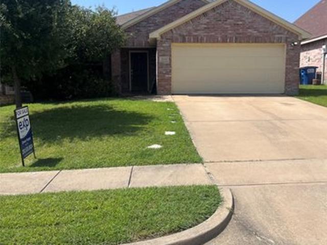 312 Crosscreek Dr, Princeton, TX 75407