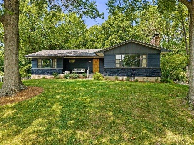 312 Ardon Ln, Wyoming, OH 45215
