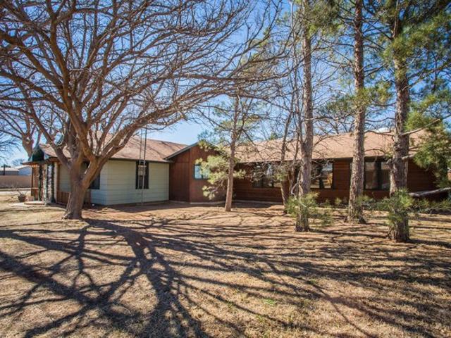 312 Ave D, Olton, TX 79064