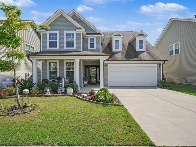 312 Avery Glenn Way, Fuquay Varina, NC 27526