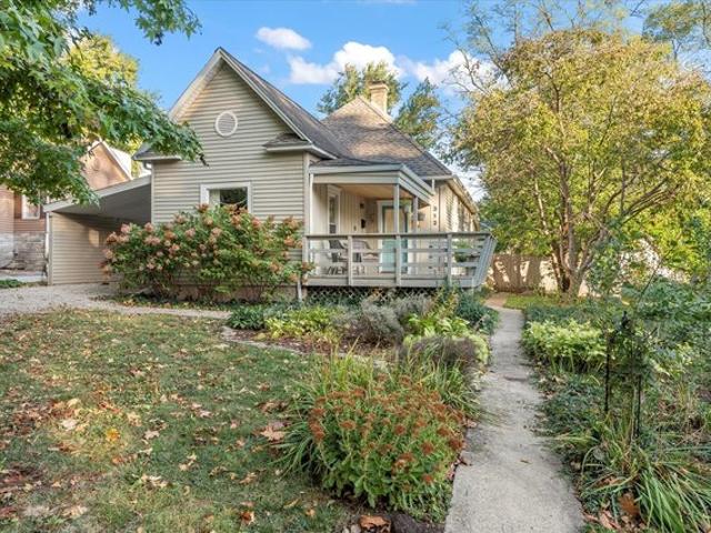312 Avondale Ave, Champaign, IL 61820