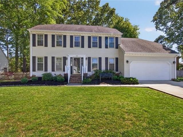 312 Barcelona Dr, Chesapeake, VA 23322