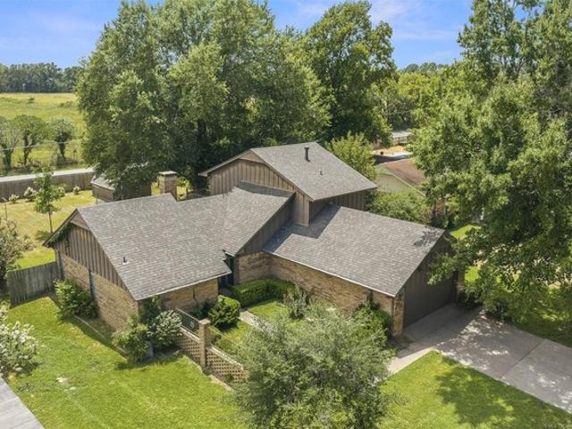 312 Beaumont Dr, Ardmore, OK 73401