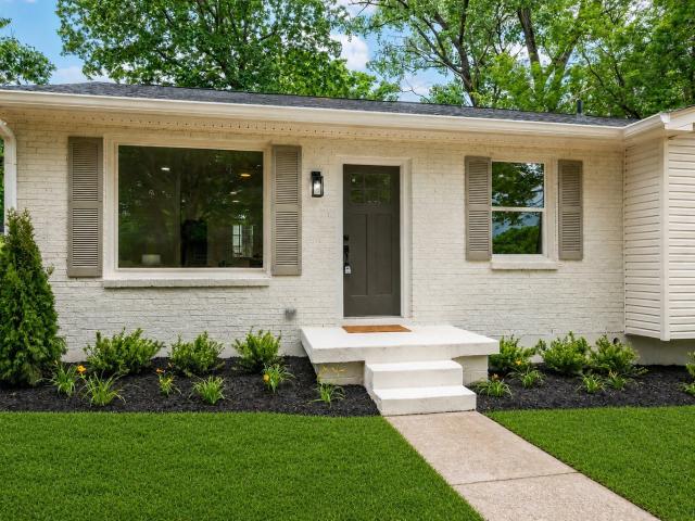 312 Bluebird Ln