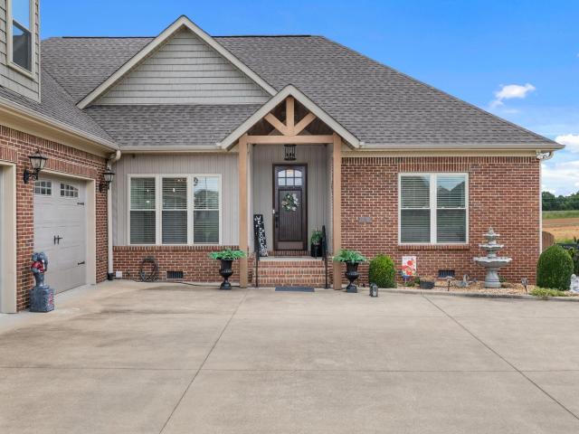 312 Briarwood Dr