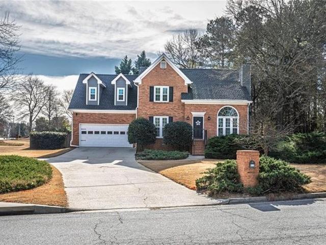 312 Gates Mill Dr, Lawrenceville, GA 30045