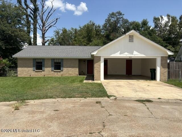 312 Gilliam Pl, Greenwood, MS 38930