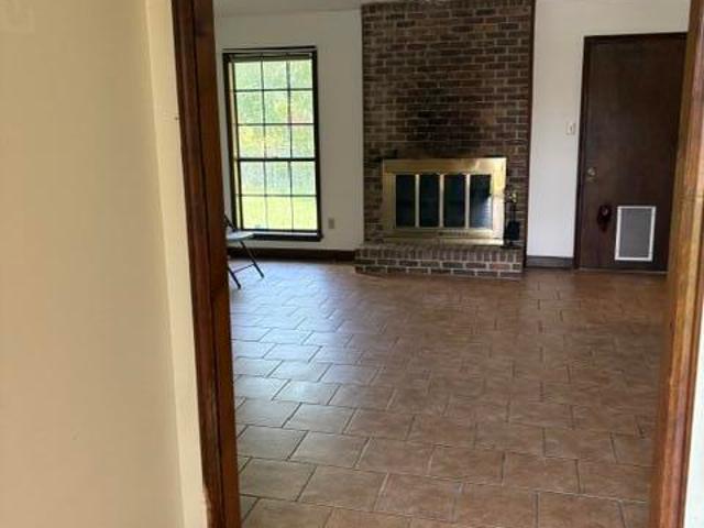 312 Gilliam Place