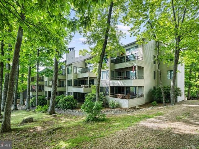 312 Dobie, Roseland, VA 22967