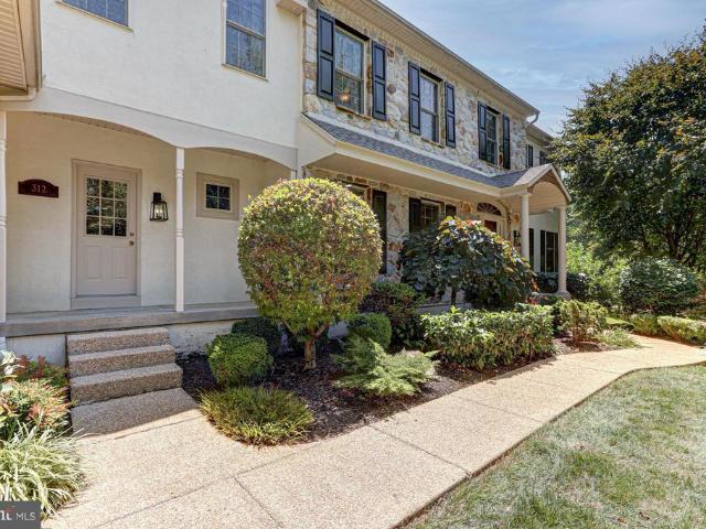 312 Dawnwood Drive