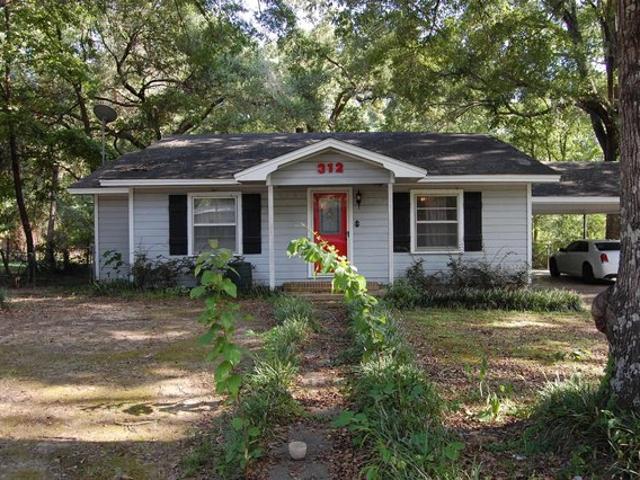 312 Dewing St, Bastrop, LA 71220
