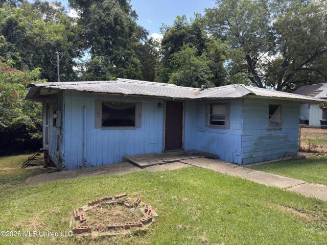 312 Denwiddie Avenue