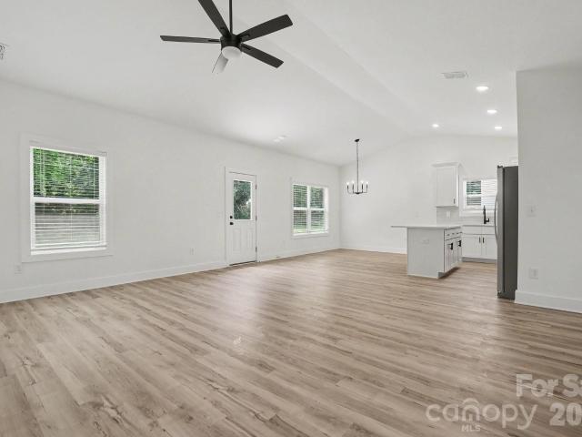 312 E Talleyrand Avenue