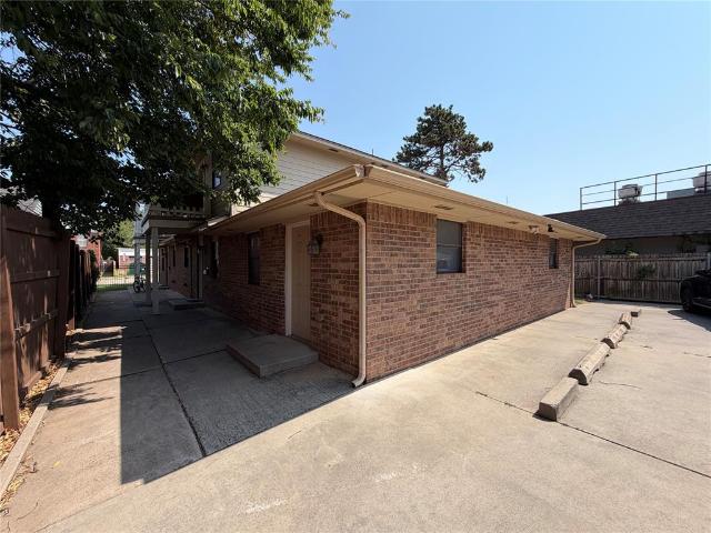 312 E Ayers Street
