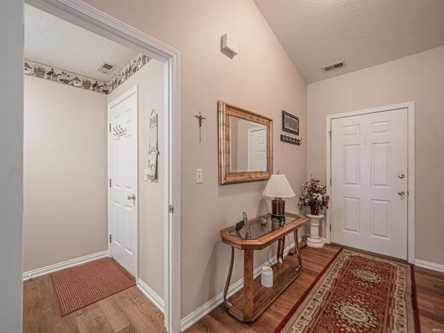 312 E Evergreen Road