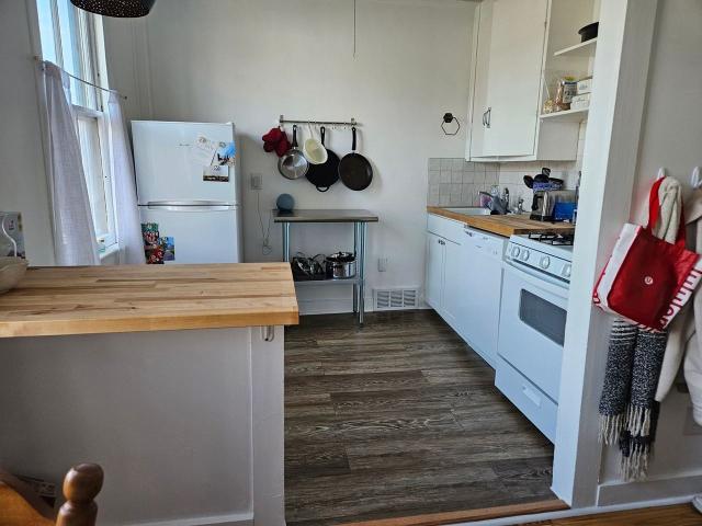 312 East Genesee Street 1 Bedroom Apartment for Rent at 312 E Genesee St, Fayetteville, NY 13066