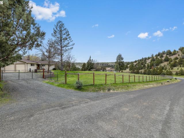 312 edgewood dr