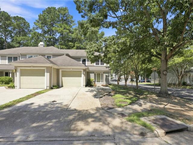 312 Esplanade PL
