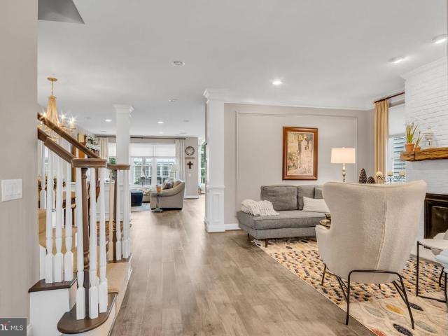 312 Founders Way