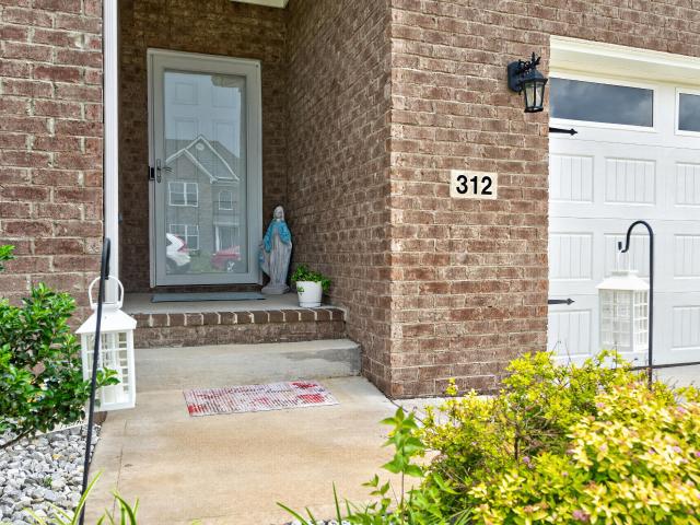 312 Fox Hollow Trail