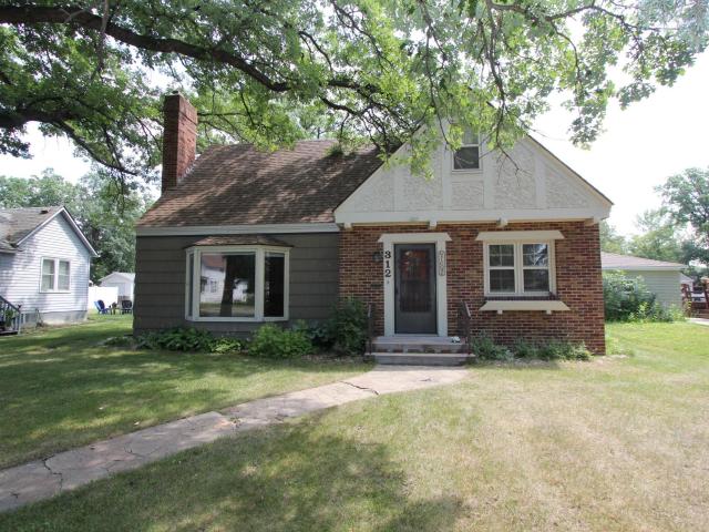 312 Kendall Avenue N